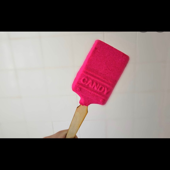 Lush | Bath & Body | Lush Candy Bubble Bar | Poshmark